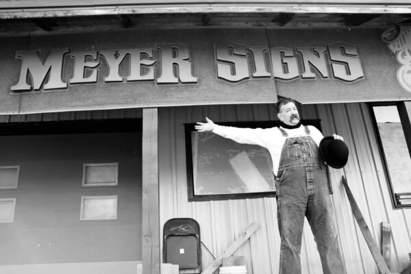 Mike Meyer Sign Painter - Howard County Business & Tourism